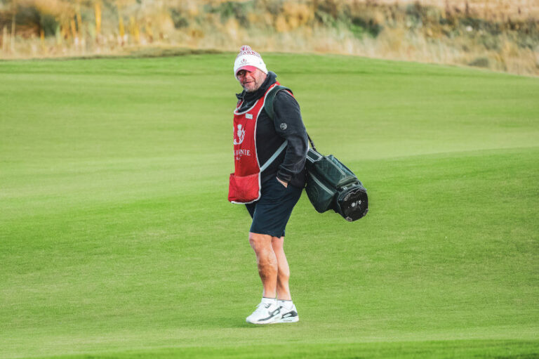 Caddie beim Golf – Aufgaben, Fähigkeiten und Gehalt